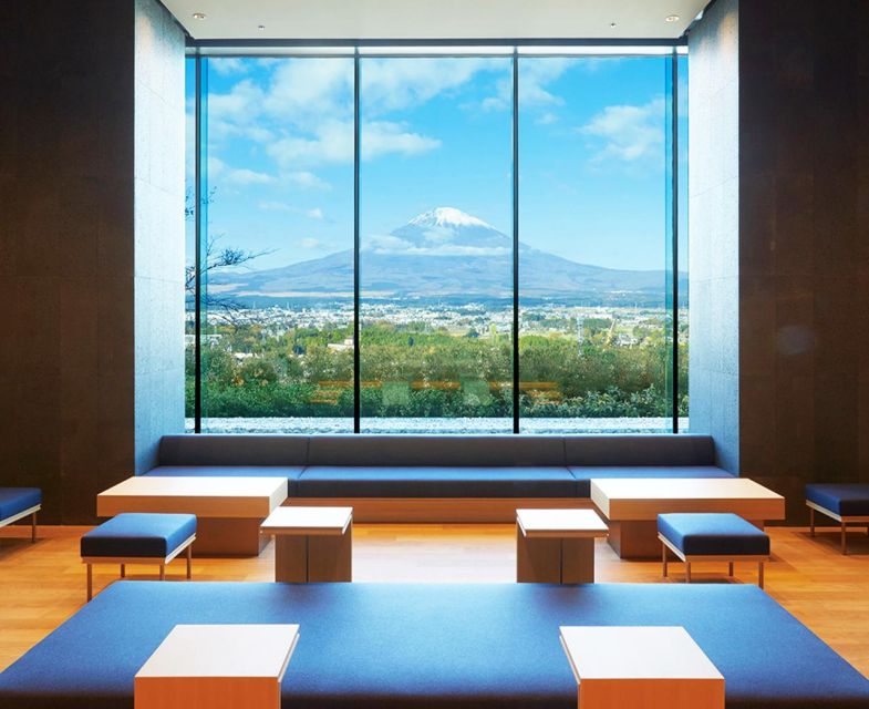 From Tokyo: Mount Fuji Skiing and Hot Springs Day Tour - What to Expect