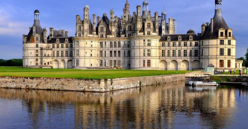 From Tours: Chenonceau and Chambord Castles Guided Tour - Key Points
