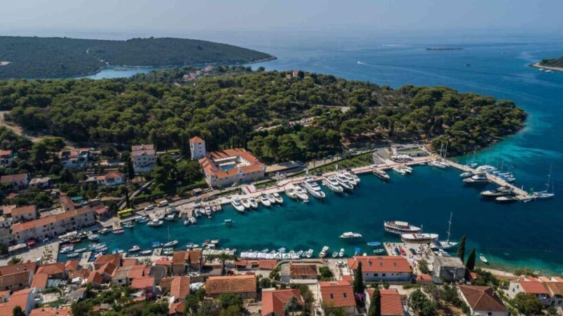 From Trogir & Split: Full-Day Private Tour - Practical Tips for Booking and Enjoyment