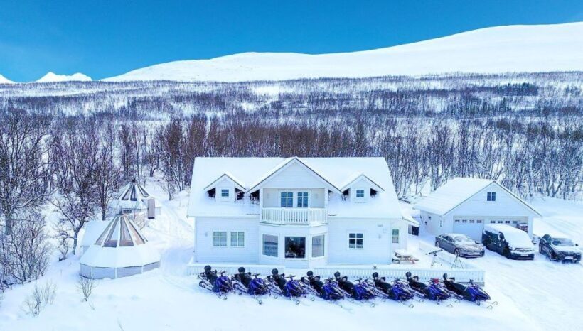 From Tromsø: Lyngen Alps Guided Snowmobile Tour - What Travelers Say