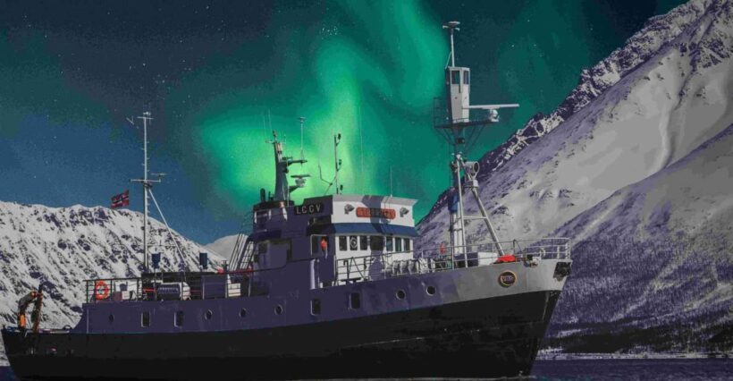 From Tromsø: Northern Lights Cruise on a Cozy Vintage Vessel - An in-Depth Look at the Tromsø Northern Lights Cruise