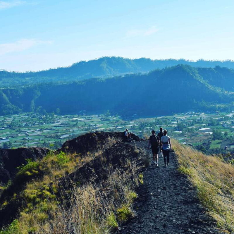 From Ubud: Mount Batur Hiking With Hotspring - Group Size and Guides