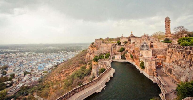 From Udaipur: Day Tour To Chittorgarh Fort with Transport - Route & Itinerary Overview
