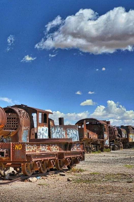 From Uyuni: Uyuni Salt Flats Tour + Photoshoot + Sunset - A Full Breakdown of Your Salt Flat Adventure