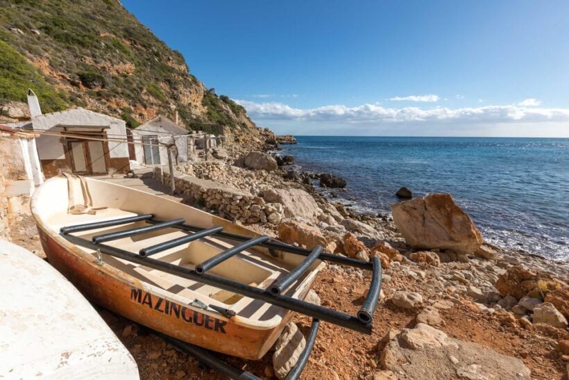 From Valencia: Cala del Moraig Hiking & Beach Trip - Key Points