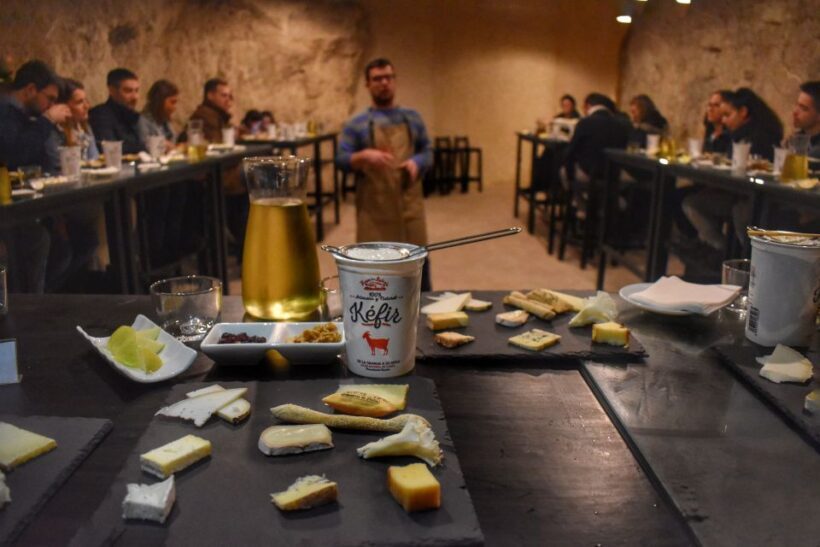 From Valencia: Guided Cheese Factory Tour with Wine Tasting - Introducing a Delicious Day in Utiel-Requena