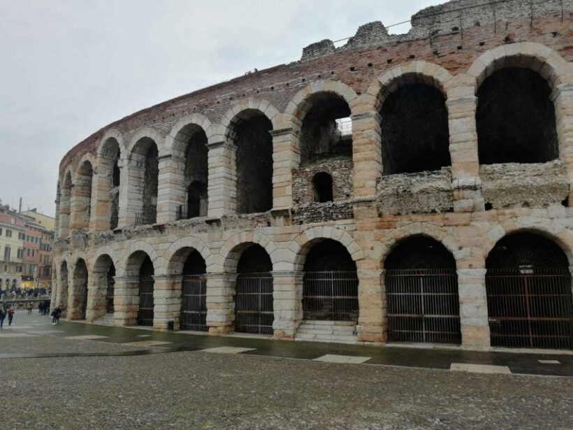 From Venice: Verona Walking Tour with Transportation - Key Points