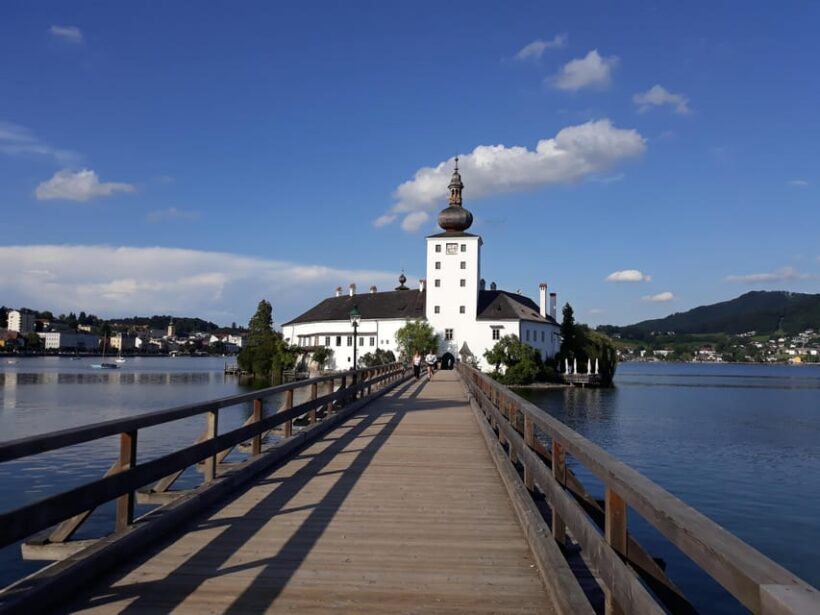 From Vienna: Hallstatt, Mountains & Alpine Lakes Day Trip - Key Points
