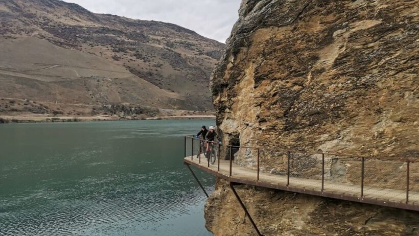 From Wanaka: Lake Dunstan Trail E-Bike Hire & Shuttle - An In-Depth Look at the Lake Dunstan Trail E-Bike Experience