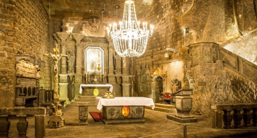 From Warsaw: Guided Tour to Wieliczka Salt Mine and Krakow - What’s Included and What’s Not