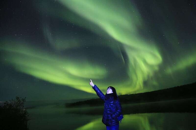 From Yellowknife: Northern Lights Bus Tour with Photos - The Value of the Tour