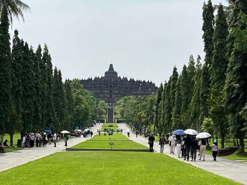 From Yogyakarta: Borobudur Full Access and Prambanan Tour - Summary: Who Should Consider This Tour?