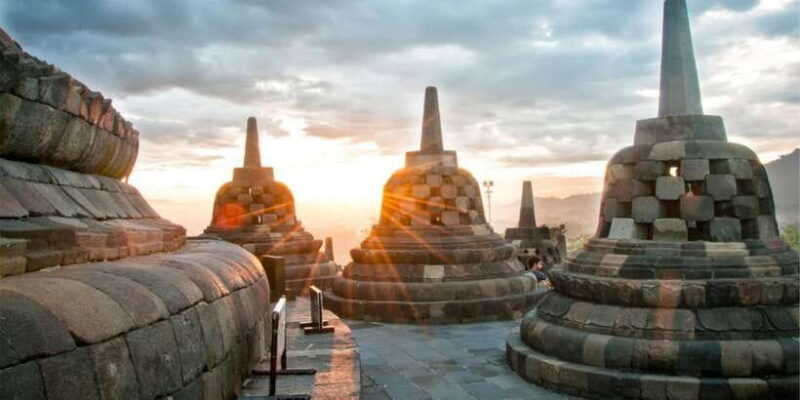 From Yogyakarta: Borobudur, Mount Bromo, and Ijen 4-Day Tour - Who Should Consider This Tour?