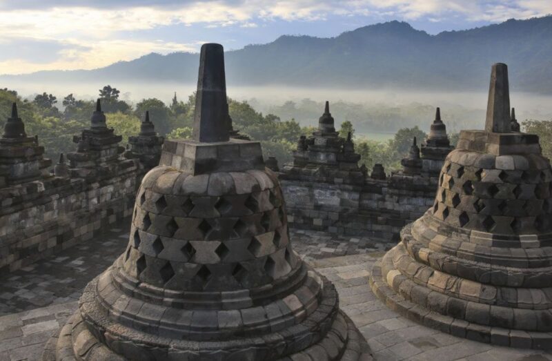 From Yogyakarta: Borobudur Sunrise on Setumbu Hill - Who Should Consider This Tour?