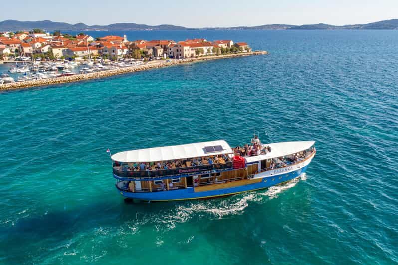 From Zadar/Bibinje: Kornati National Park Cruise with Lunch - The Food and Drinks: A True Croatian Feast
