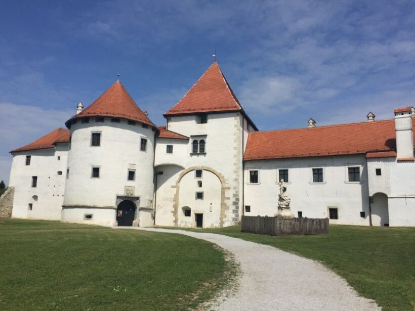 From Zagreb: Varazdin Baroque Town & Trakoscan Castle - FAQ