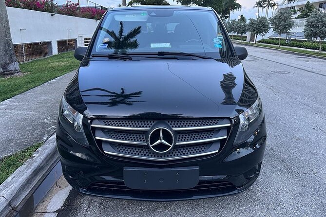 Ft Lauderdale SUV to Miami Port & Hotel or Mia to Ft Lauderdale - Vehicle Capacity and Luggage Allowance