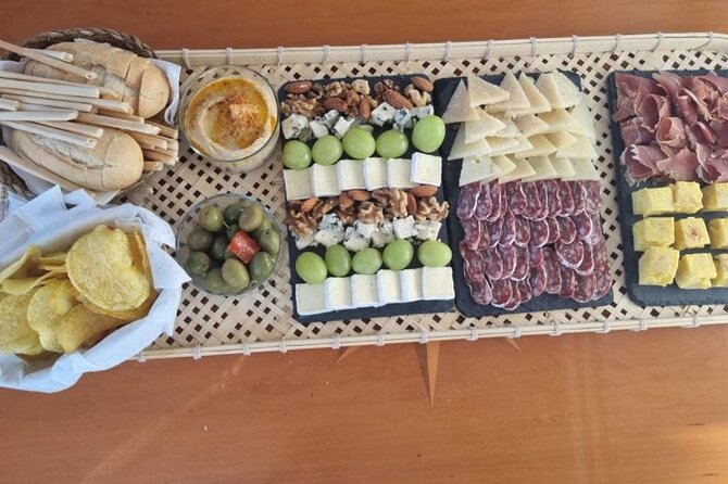 Fuengirola Boat Activity with Cocktail Dinner Champagne & Sunset - Key Points