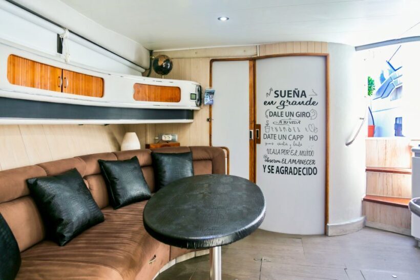Fuengirola: Dolphin Watching by Yacht with Snacks and Drinks - Authentic, Personalized Experience