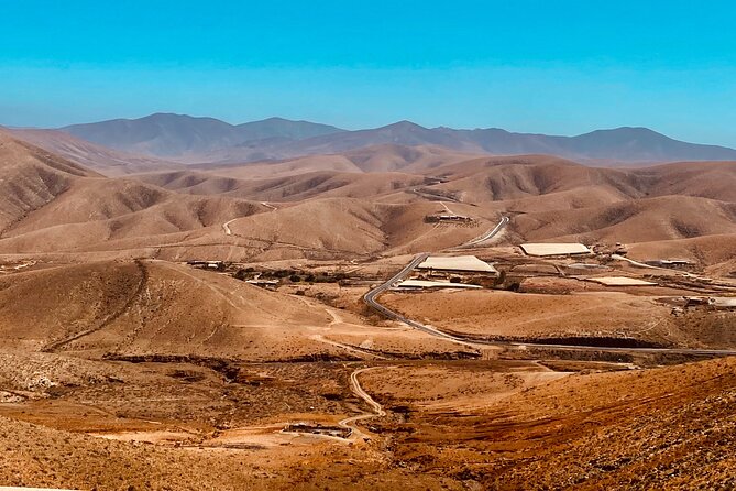 Fuerteventura: Discover 2 in 1 Guided Islandtour ALL HOTSPOTS. - Experiencing Local Culture and History