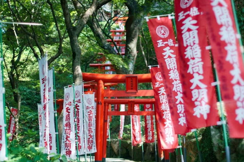Fukuoka: Dazaifu Tenmangu 2-Hour Private Guide Tour - Participating in Japanese Rituals