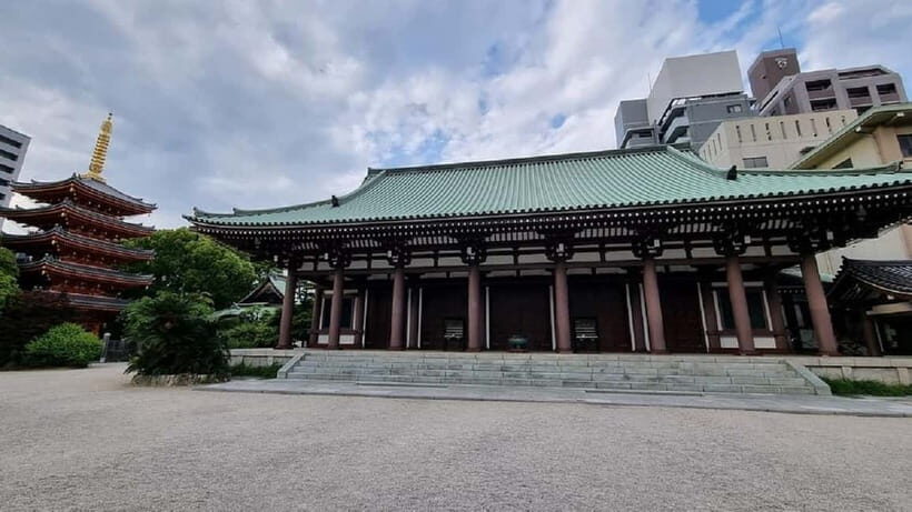 Fukuoka: Ohori Park and Tochoji Temple Walking Tour - A Deep Dive into the Experience