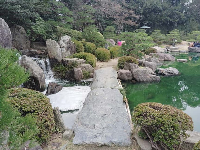 Fukuoka: Ohori Park Walking Tour with Guide - Key Points
