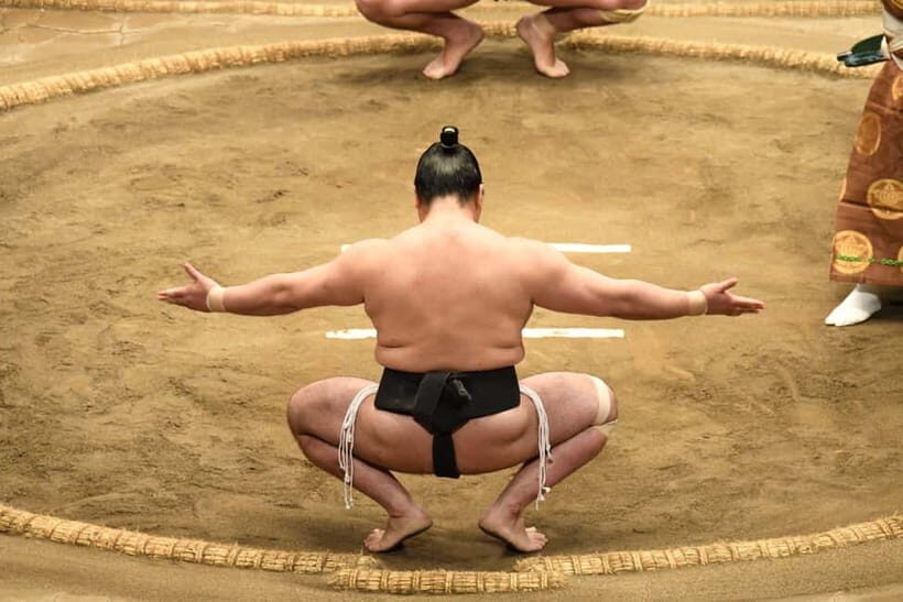 Fukuoka: Sumo Wrestling Tournament Chair Seats & ExpertGuide - The Day of the Tour: From Meeting to Final Bouts