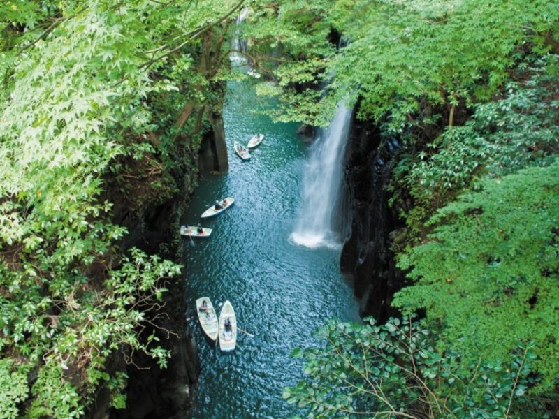 Fukuoka: Takachiho or Minami Aso Customizable 1-Day Tour - Customization and Itinerary