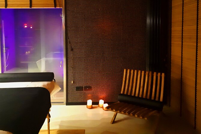 Full Body Relaxing Massage for Women - Amenities Provided for Your Comfort