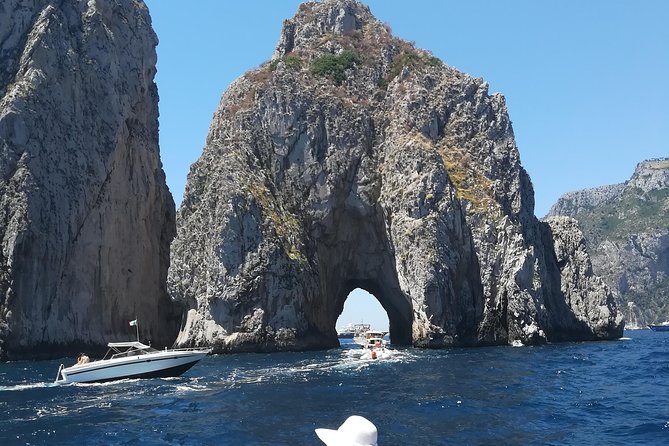 Full Capri - Schedule