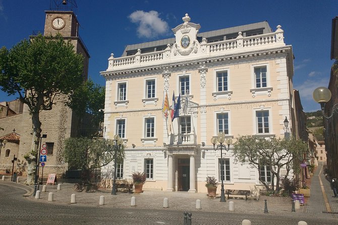 Full-Day 3 Village Tour of Provence: Splendid & Secret - Discover the Historic Villages