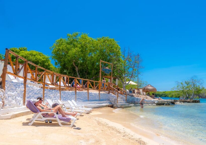 Full day at isla encantada beach - Exploring the Rosario Islands and Isla Encantada