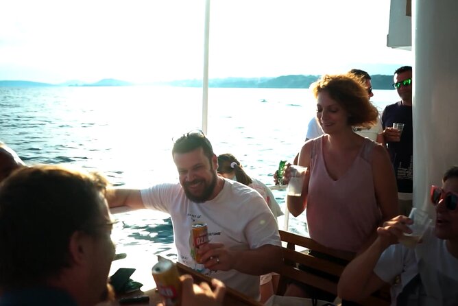 Full Day Boat Tour, Blue Lagoon and ŠOlta With Lunch&Drinks - Crew and Service