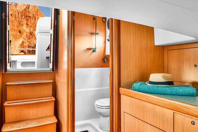 Full Day Boat Tour in Amalfi and Positano With Transfer - Tips for an Enjoyable Experience