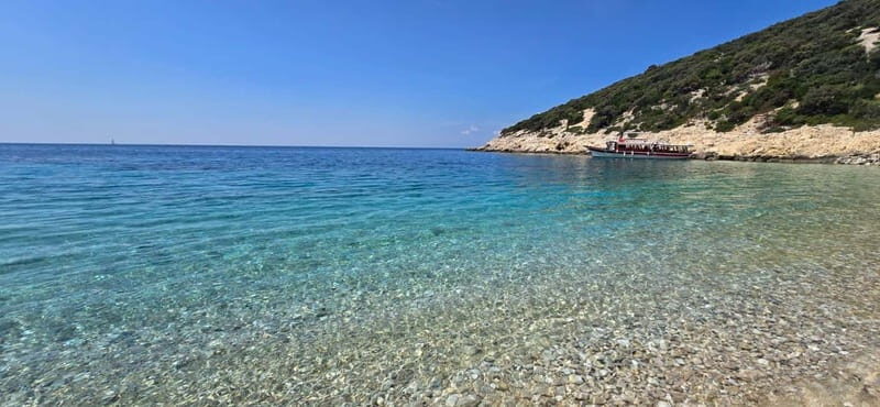 Full day boat-trip Medulin, blue Cave, Cres + dolphin search - FAQ