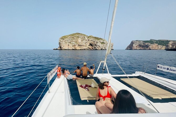 Full day Catamaran cruise in Porto Conte Natural Park - An In-Depth Look at the Experience