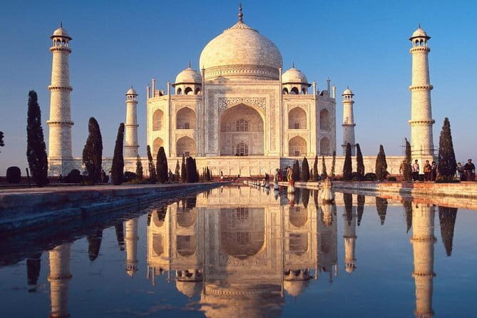Full-Day City Tour of Agra visit Taj Mahal, Agra Fort and Fatehpur Sikri - Introduction