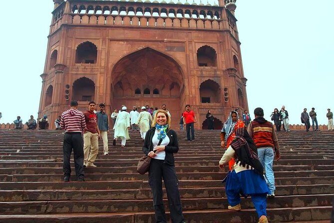 Full Day City Tour of Delhi By Air-Condition Vehicle Includes, WiFi on Board - FAQ