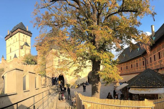 Full-Day Countryside Bike Tour to Karlstejn Castle (Small Group) - Meeting and Pickup Information