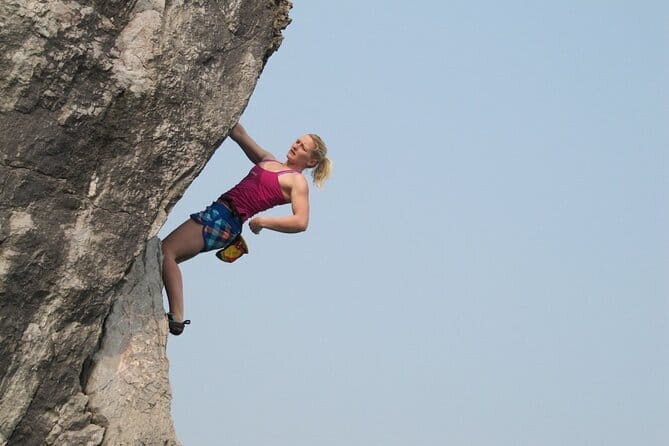 Full day deep water soloing - Kayaking in Cat Ba - Ha Long Bay. - Key Points
