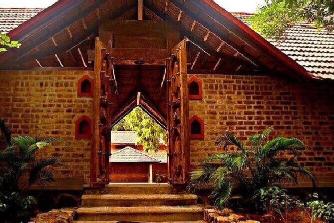 Full Day Excursion to Dakshinachitra and Mamallapuram from Chennai - Exploring Dakshinachitra: South Indian Village Life