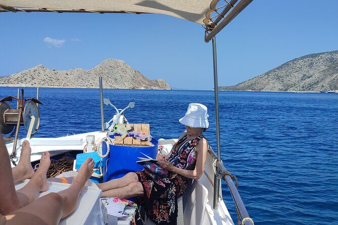 Full-Day Fishing and Boating Experience in Hydra - What to Expect: A Step-by-Step Breakdown
