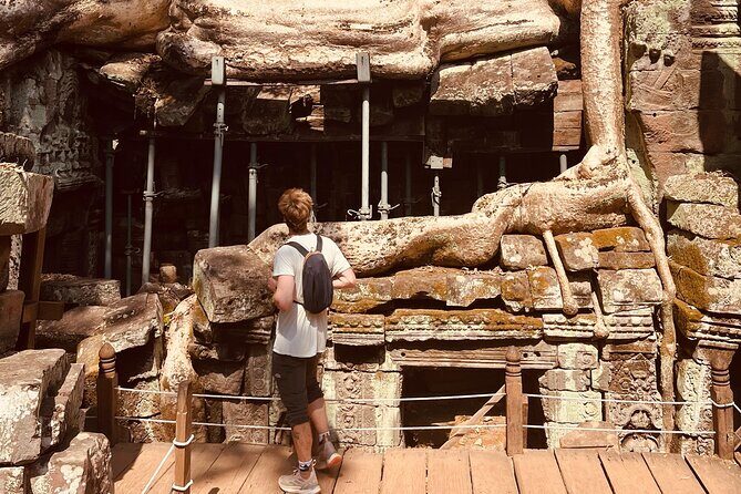 Full Day Guided Bike Tour in Angkor Wat and Siem Reap - Who Is This Tour Best For?
