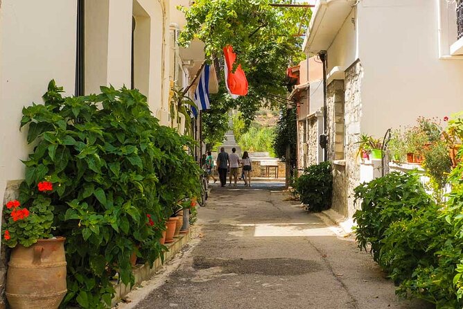 Full-Day Guided Private Tour in a Breathtaking Crete Island - Tour Experience and Expectations