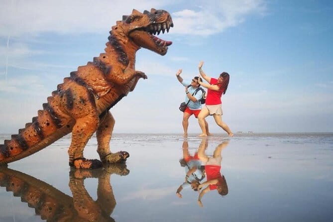 Full-Day Guided Tour to Sunway Lagoon Theme Park with Ticket - FAQ