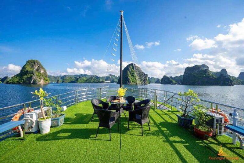 Full Day Ha Long Bay Deluxe Cruise/Bus/Lunch/Kayak - Sunset and Return Journey