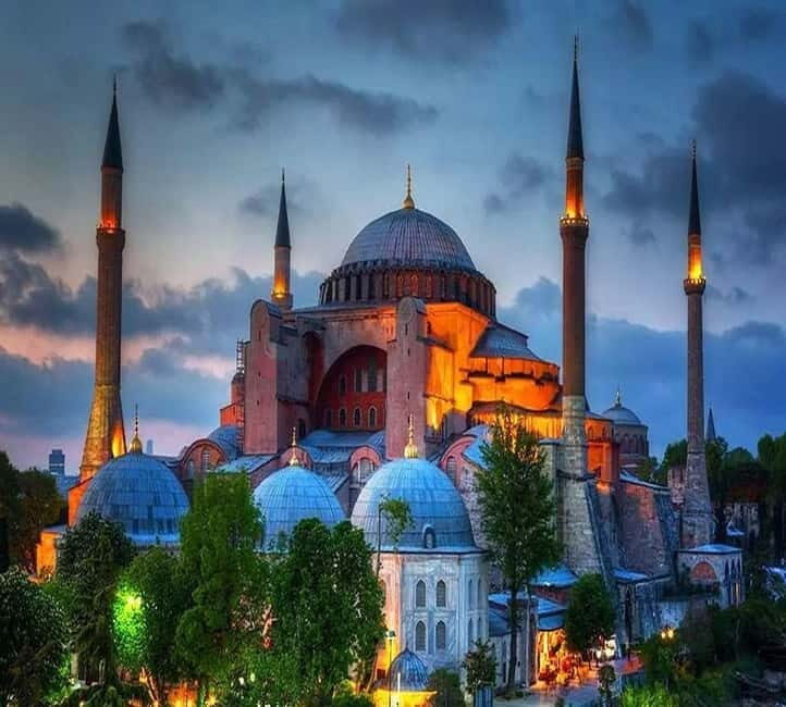 Full Day Hagia Sophia-Hippodrome-Iron Church-Balat&Boat Tour - Who Is This Tour Best For?