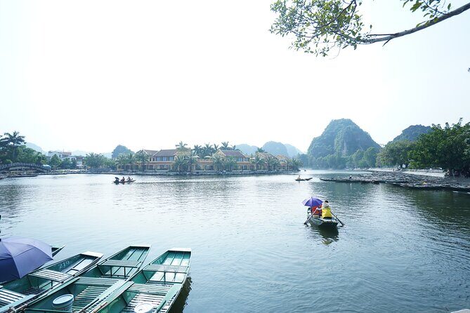 Full Day Hoa Lu/Tam Coc/ Mua Cave Tour by Limousine Bus - Mua Cave: Climbing for Panoramic Views