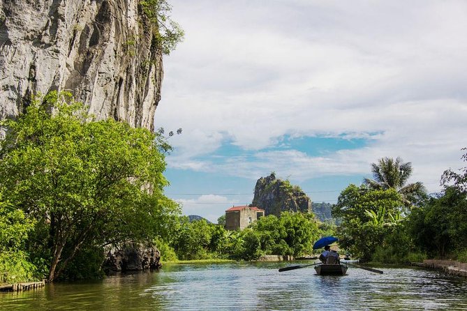Full day Hoa Lu - Tam Coc sampan boat and countryside biking trip - Who Should Consider This Tour?